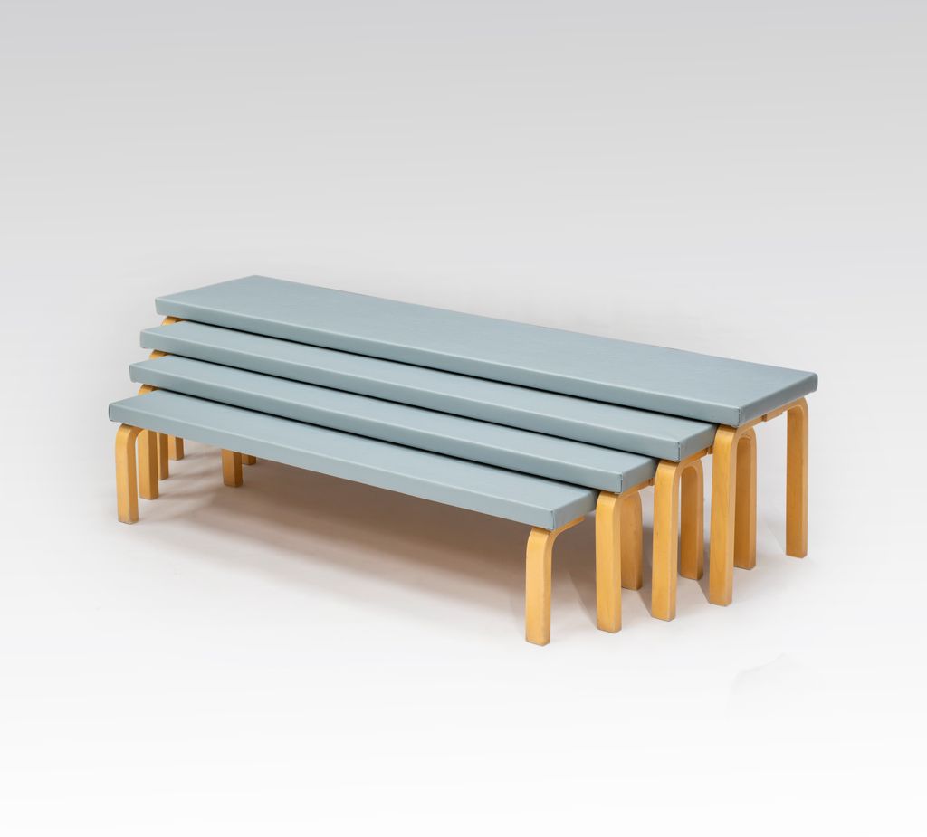 Ensemble de quatre bancs en cascade mod. 153B « Singing benches ...